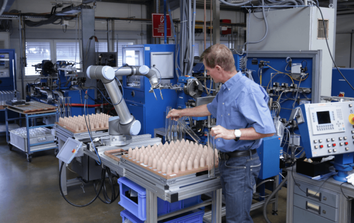 Advantages of Cobots | Cobots - CHROMOS Industrial